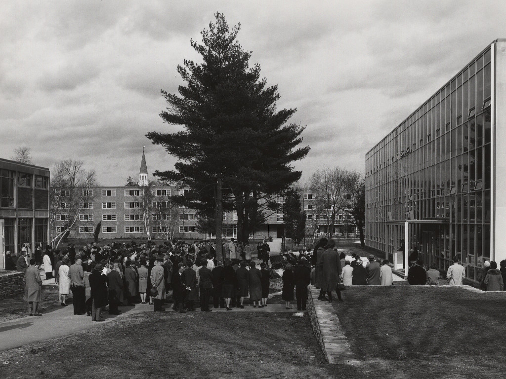 Hood Court | College History | Wheaton College | Massachusetts