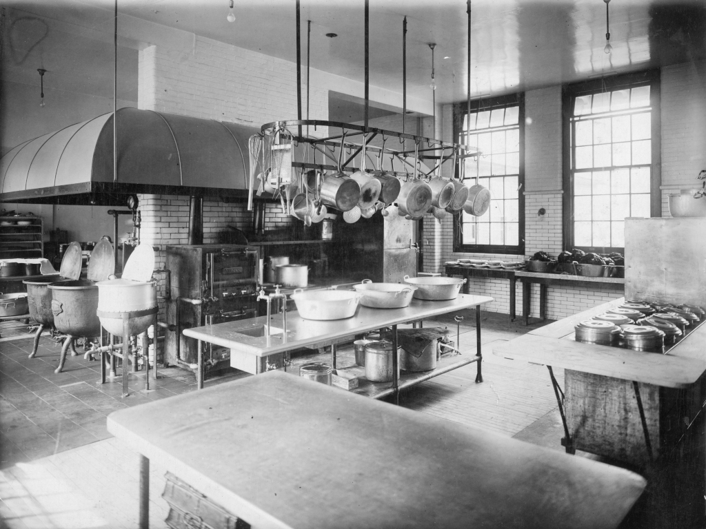 Emerson Dining Hall | College History | Wheaton College | Massachusetts